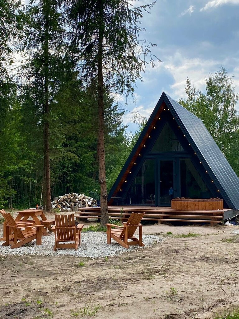 Resort oteller, tesisler A-frame Friday, Novgorodskaya oblastı, foto