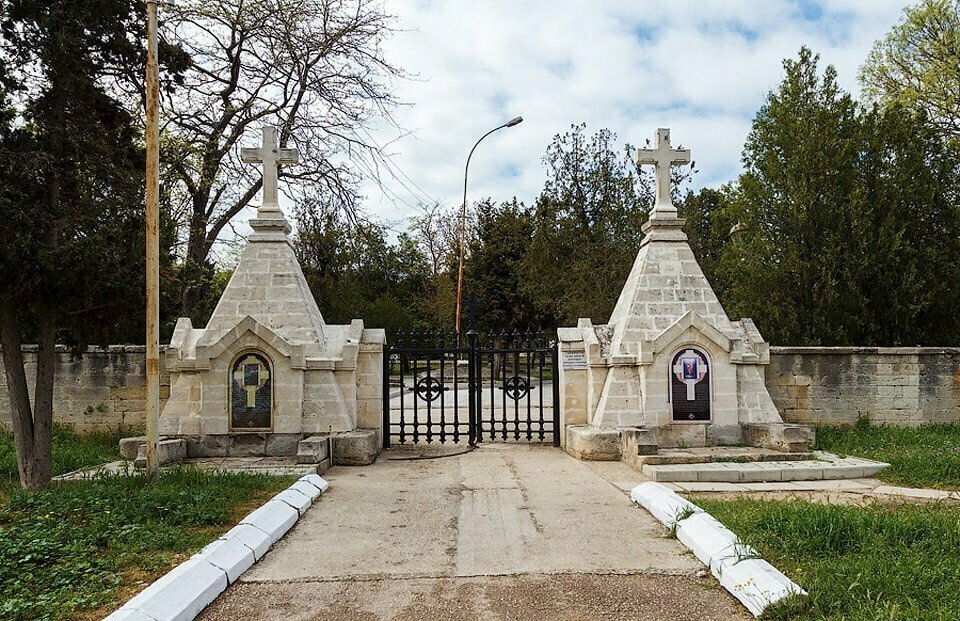 Anıt, heykel Братское кладбище защитников Севастополя, Sevastopol, foto