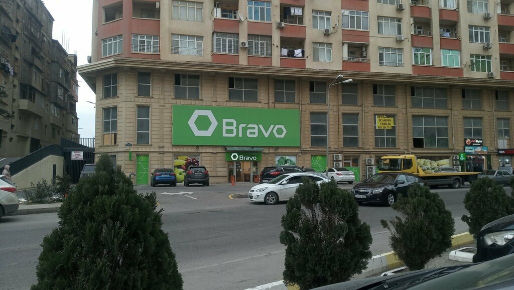 Süpermarket Bravo, Bakü, foto