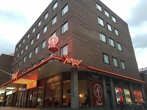 Apartments Centralstation (Dragarbrunnsgatan No:44), otel  Uppsala'dan