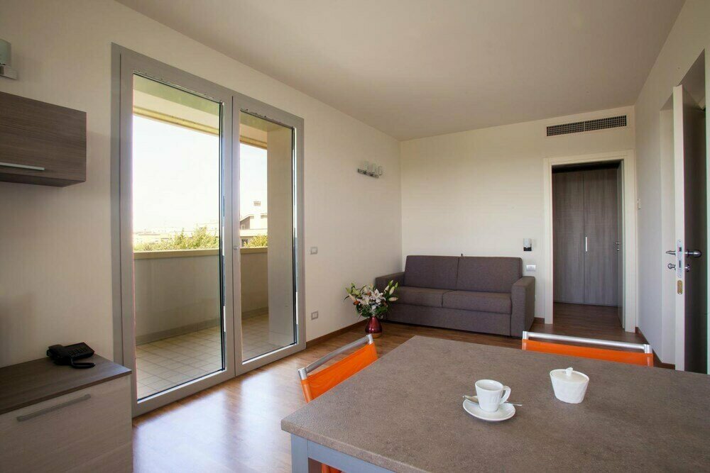 Otel Residence Le Querce, Lombardiya, foto