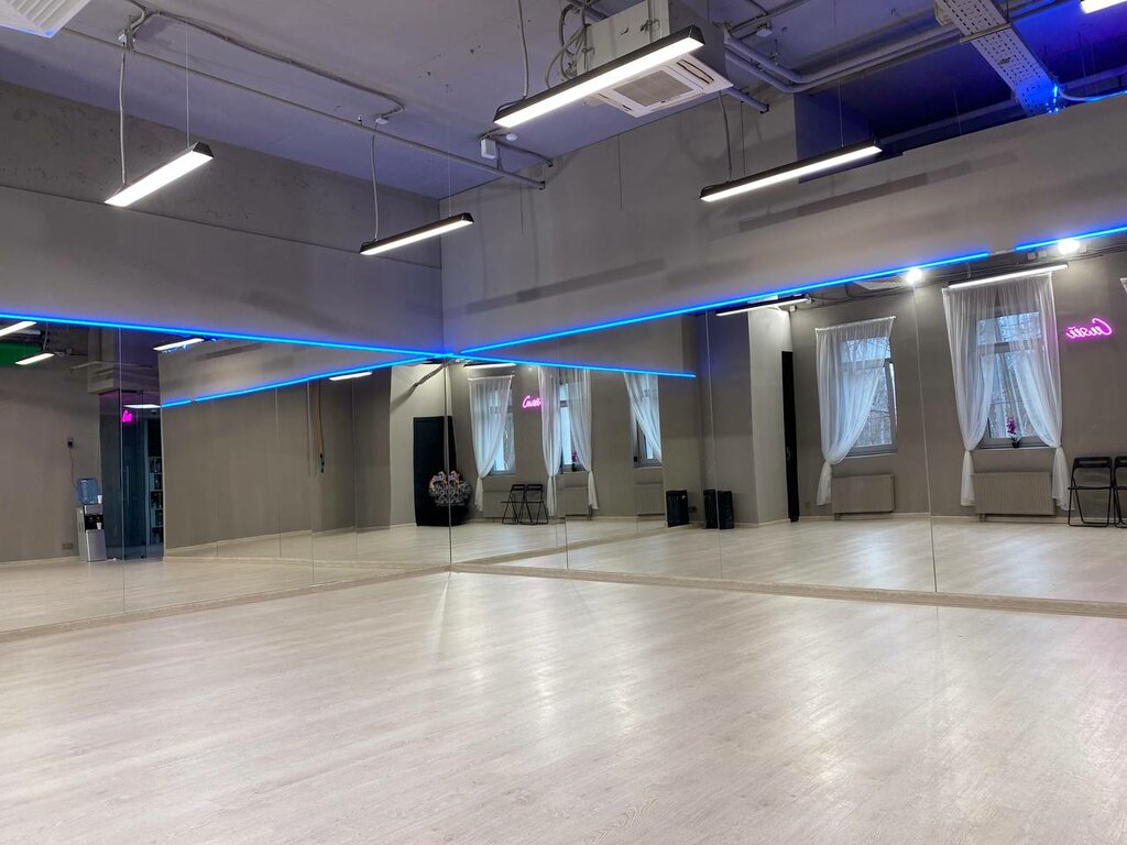 Dans okulları Shine, Moskova, foto