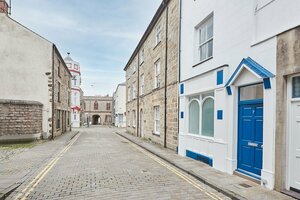 Host Stay Apartment 2 High Street (Wales, Isle of Anglesey, High Street), otel  Caernarfon'dan