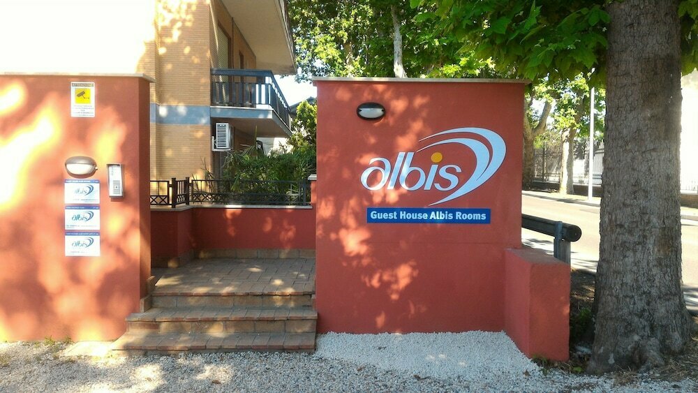 Otel Albis Rooms Guest House, , foto
