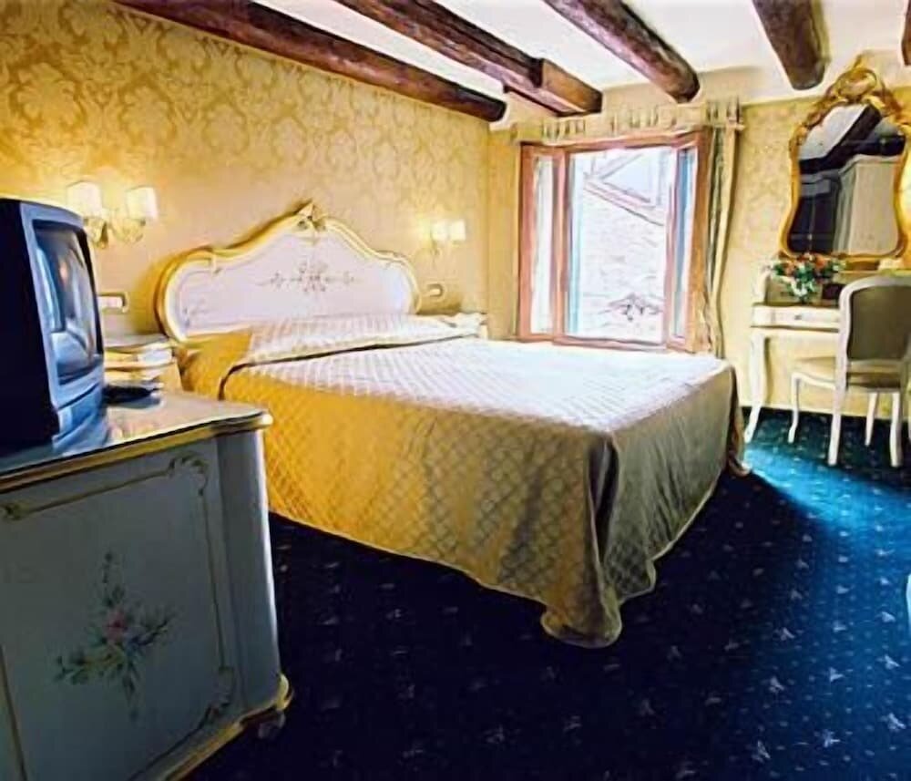 Otel Locanda Correr, Venedik, foto