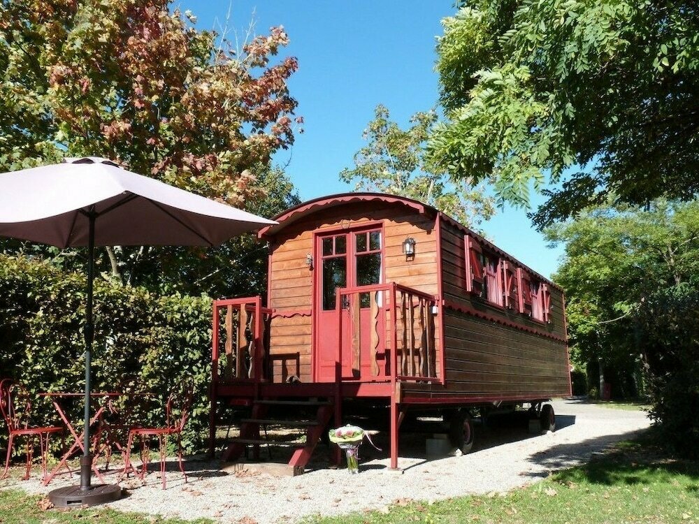 Otel La roulotte des Mousquetaires, , foto
