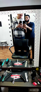 Barbershop (ulitsa Mushfiki No:118), berberler  Duşanbe'den