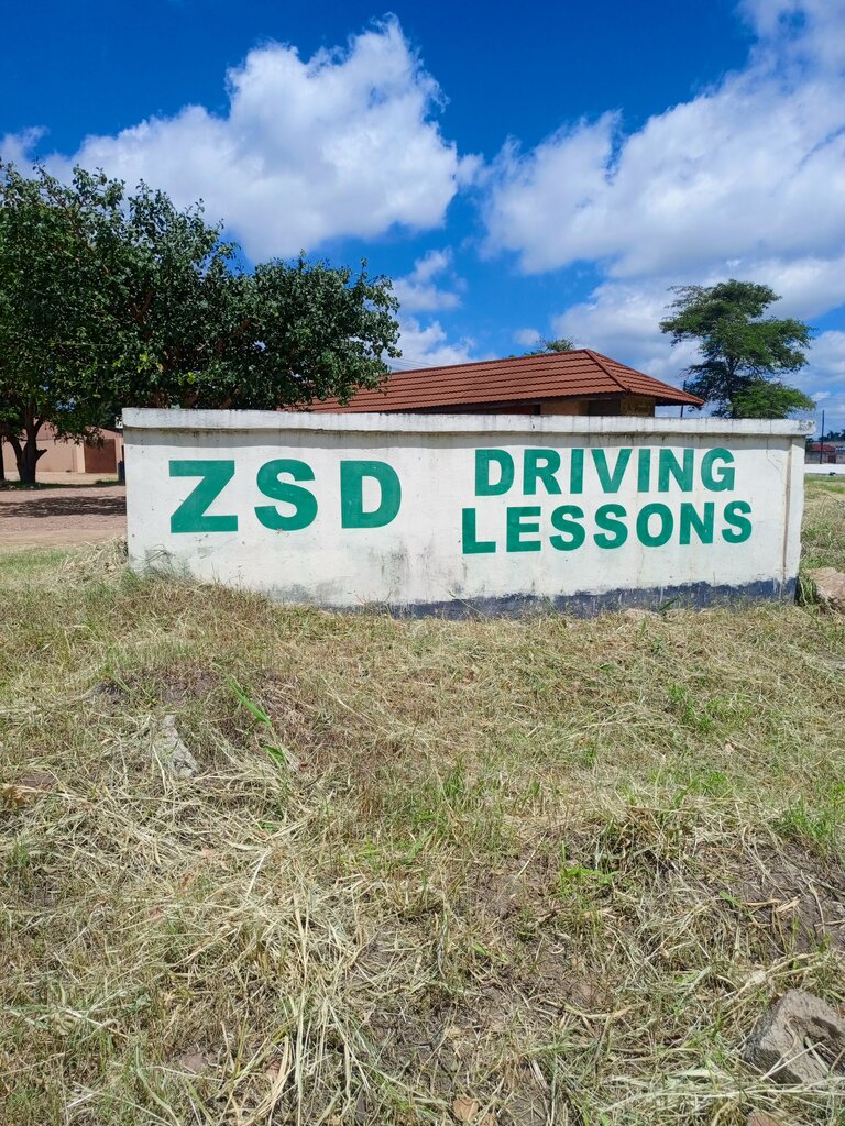 Sürücü kursları Zambian School Of Driving, Lusaka, foto