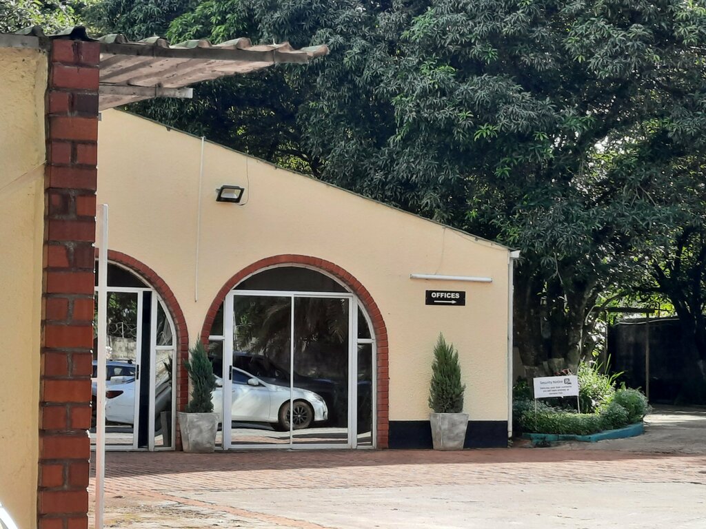 Mini-market Kozo Hair and Day SPA, Lusaka, foto
