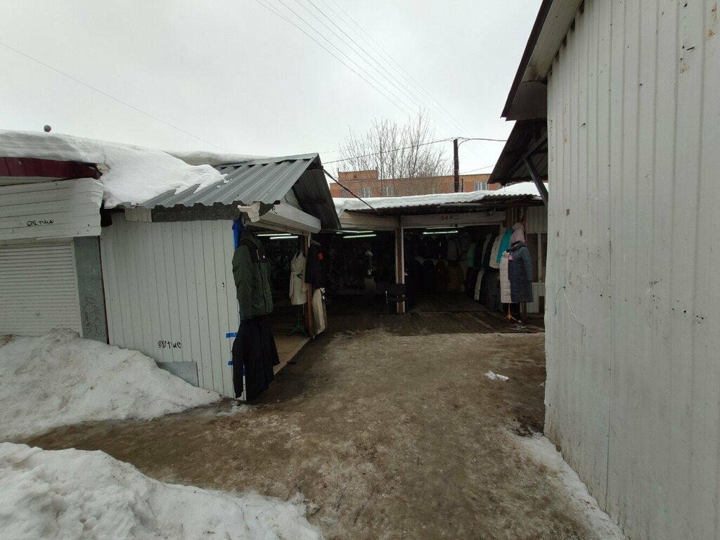 Giyim pazarı Clothing market, Arhangelsk, foto