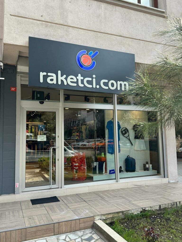 Spor mağazaları Raketci.com Kozyatağı, İstanbul, foto