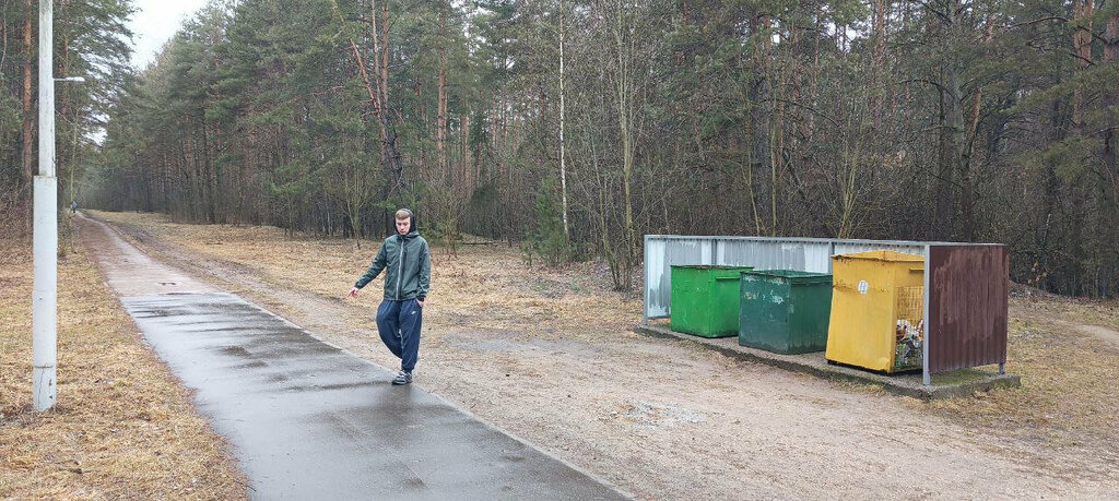 Çöp alanları Trash and garbage disposal area, Minsk, foto
