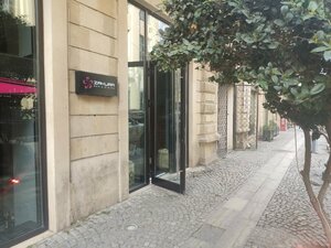 Zakura Sushi (Еbdulkеrim Еlizadе Street No:13B), restoran  Bakü'den