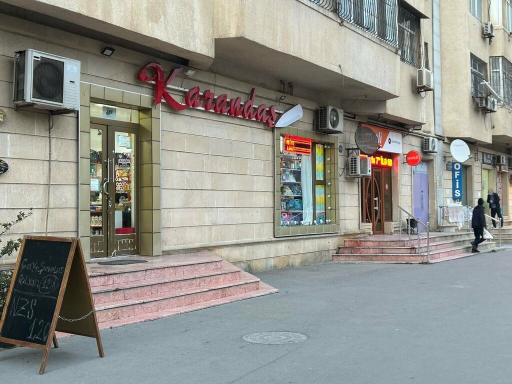 Kırtasiyeler Karandaş, Bakü, foto