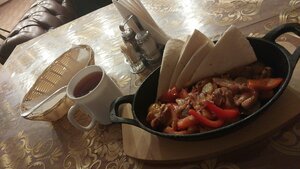 Столовая (Vakhtinskoye shosse No:20, posyolok Gorushka), kafe  Yaroslavskaya oblastından