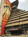 The Pyramid (Avenue Franchet d'Espérey No:335), turistik yerler  Abican'dan