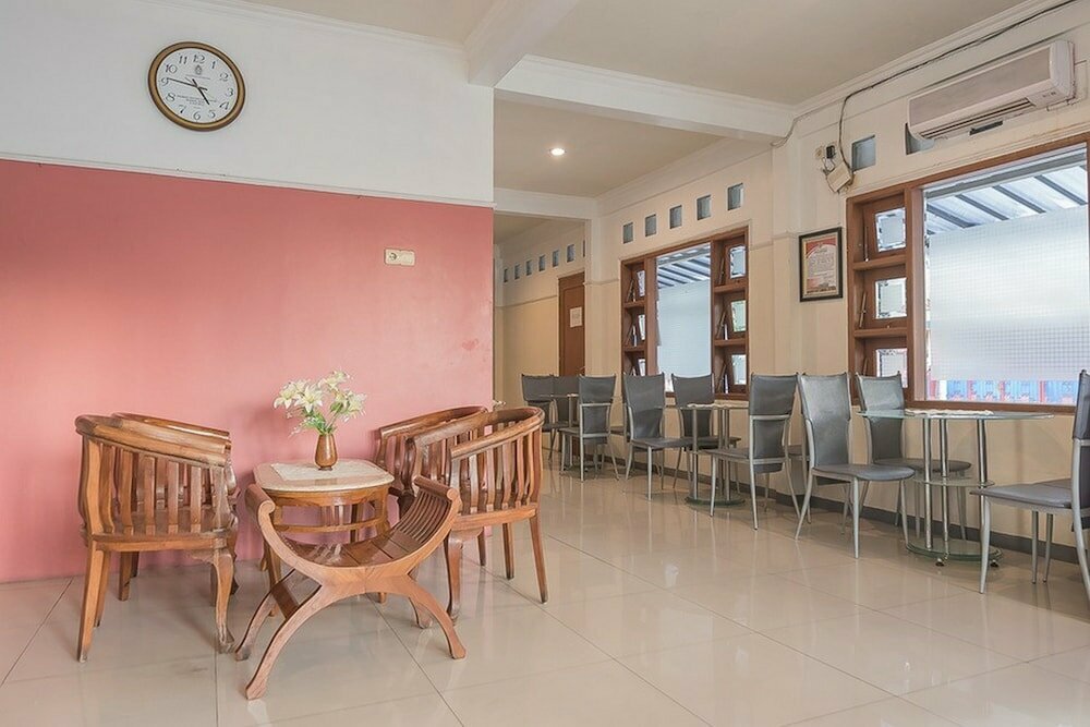 Otel RedDoorz near Undip Pleburan 2, Semarang, foto