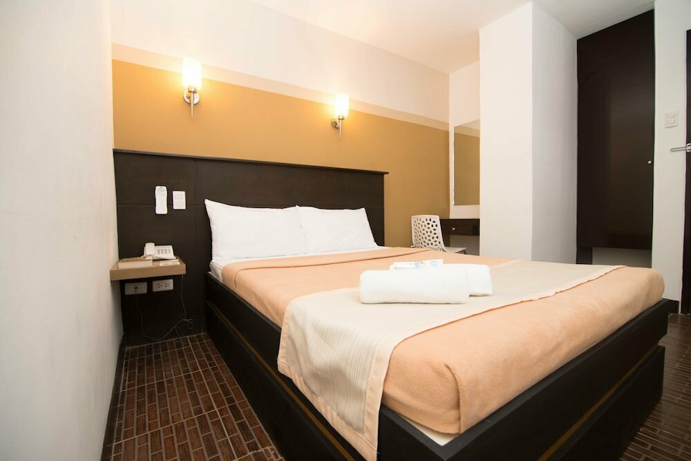 Otel We Travelers Inn, Puerto Princess, foto