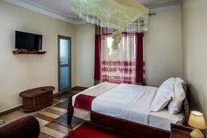 Hotel Royal Nest (Central Province, Entebbe), otel  Entebbe'den
