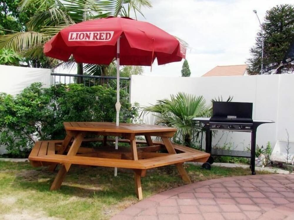 Otel Sails Motor Inn, Hamilton, foto