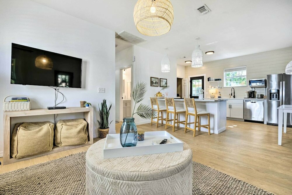 Otel Modern & Chic Gulfport Escape: Walk to Beach!, Missisippi Eyaleti, foto