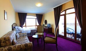 Vineyards (Burgas Region, Pomorie), otel  Dünya'dan