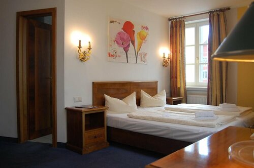 Otel Hotel Königin Olga, Ellwangen, foto