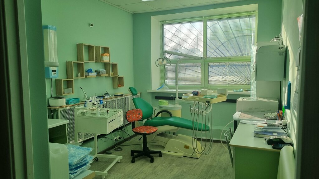 Özel ağız ve diş sağlığı klinikleri ve muayenehaneleri Aleksandrit, Vologda, foto