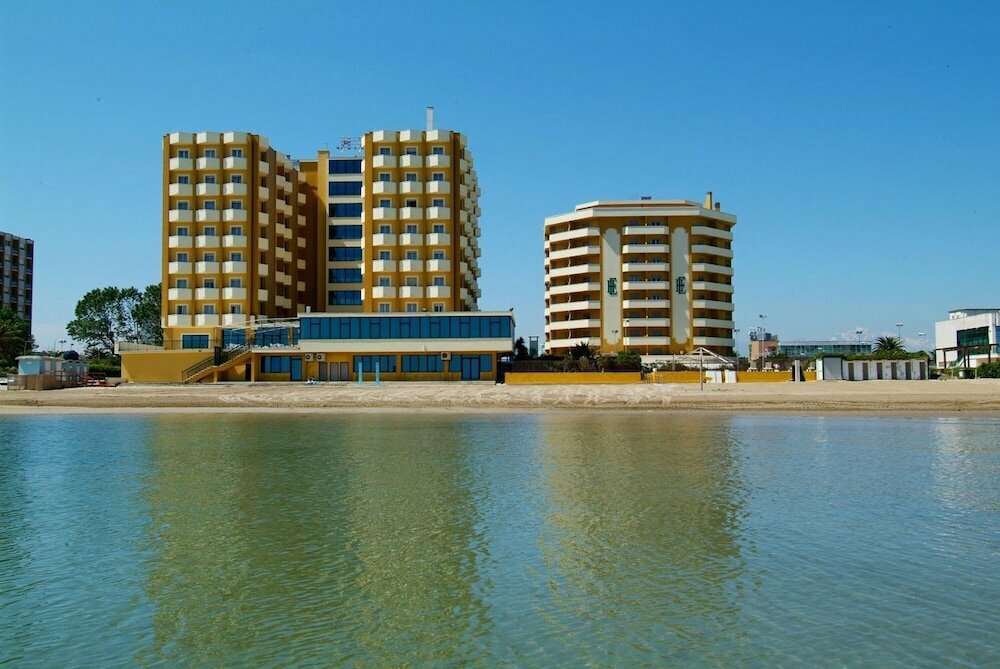 Otel Grand Eurhotel Residence, Abruzzo, foto