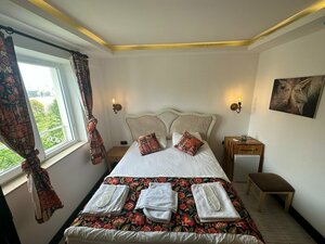 White Country Boutique Hotel (Antalya, Konyaaltı, Kuşkavağı Mah., 519. Sok., 1), otel  Antalya'dan