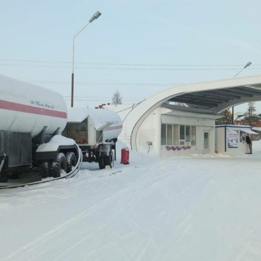 Otogaz dolum istasyonu ArtSever, Noyabrsk, foto