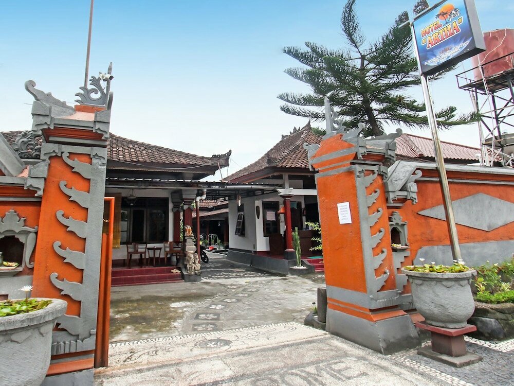 Otel Oyo 91829 Hotel Artha, Mataram, foto