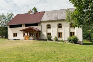 Outline Centrum Jiricna (Plzeňský kraj, Klatovy, Jiricna), otel  Dünya'dan