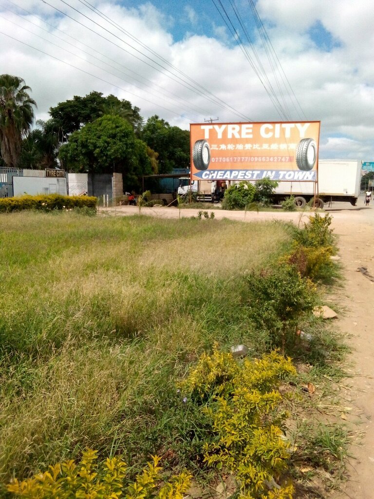 Oto lastik tamiri Tyre city, Lusaka, foto