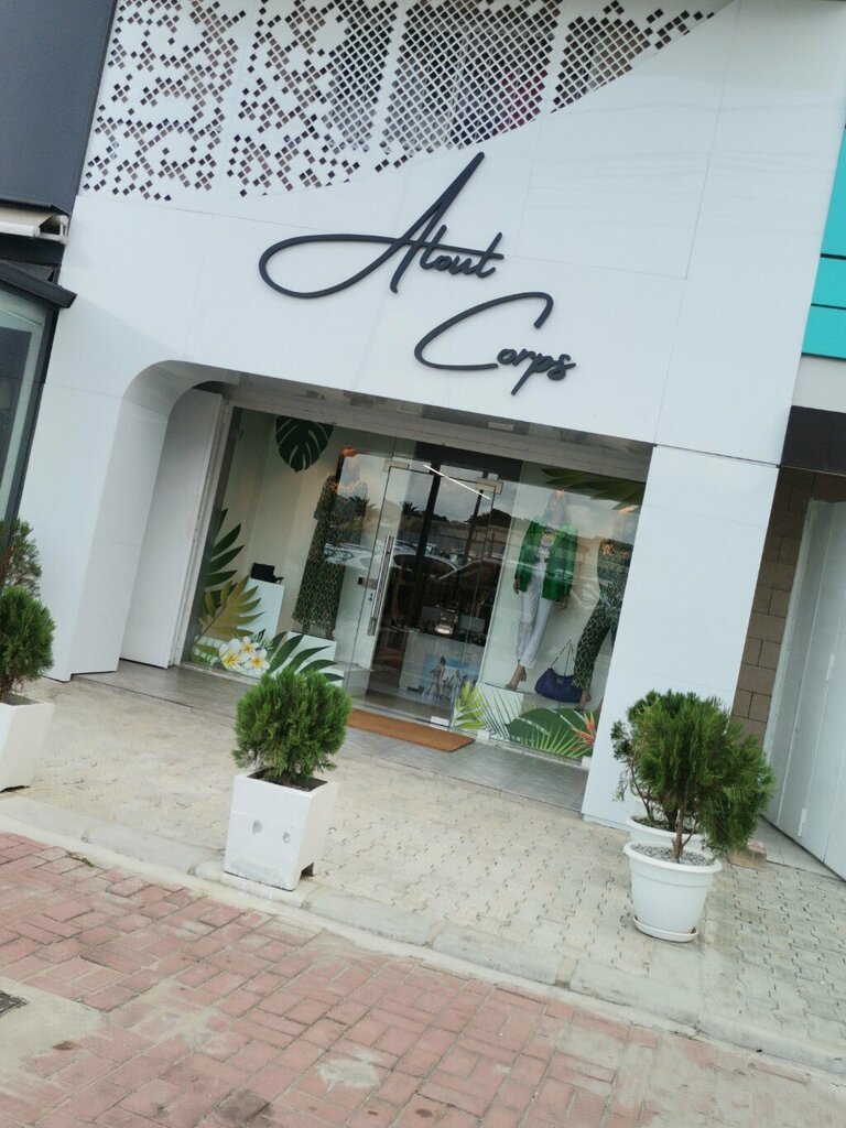 Giyim mağazası Atout Corps Marcory, Abican, foto