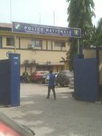 2eme arrondissement Treichville (Abidjan, La commune Le Plateau, Avenue Delafosse), polis merkezleri  Abican'dan