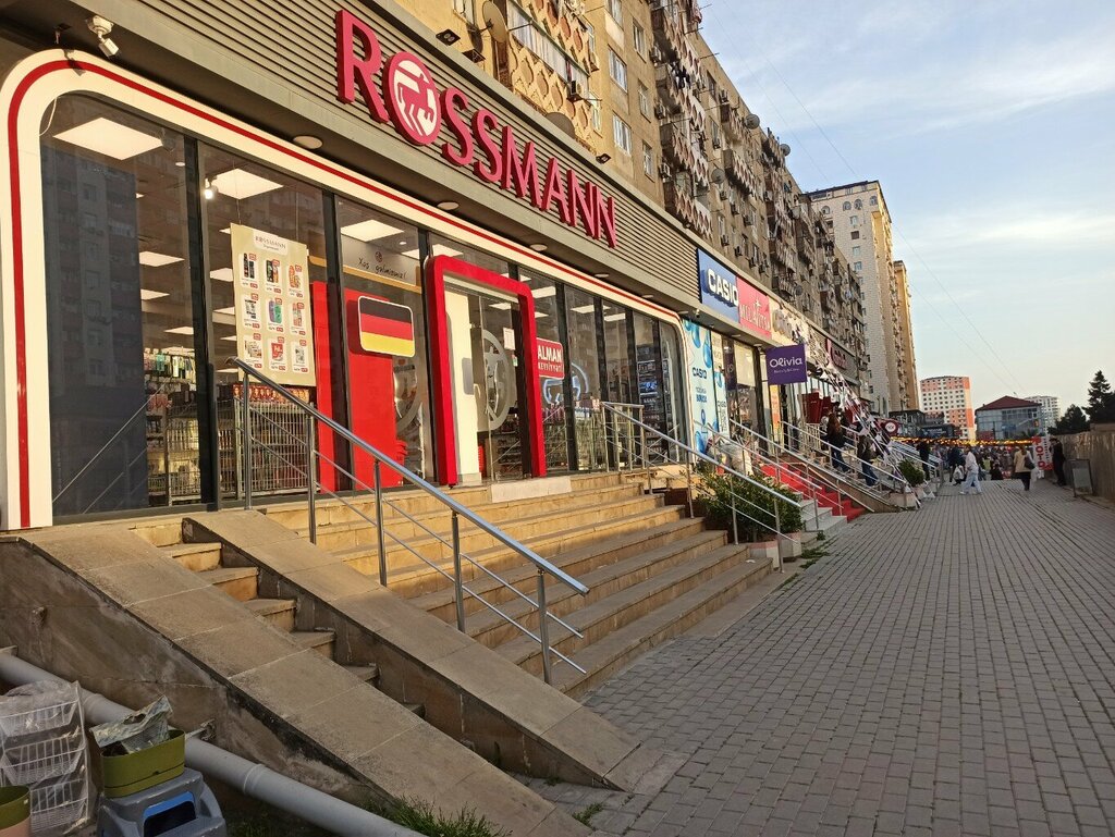 Kozmetik ve parfümeri mağazaları Rossmann, Bakü, foto