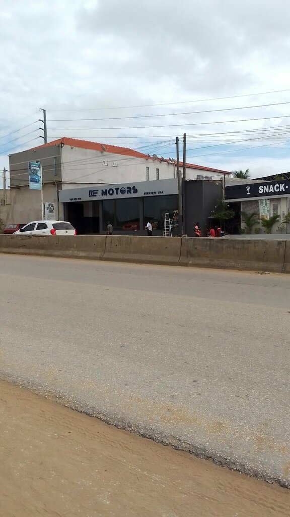 Otomobil satış galerileri D. E, Loanda, foto