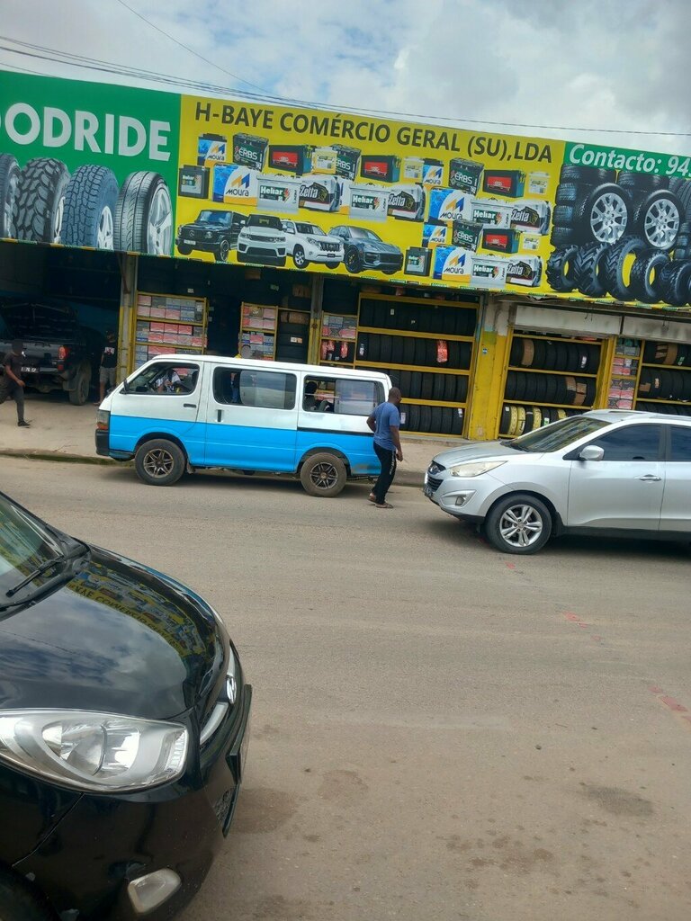 Otomobil servisi H. Baiye Pneus, Loanda, foto