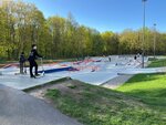 Скейт-парк (Republic of Tatarstan, Nizhnekamsk), spor alanı  Nijnekamsk'tan (Tüben Kama'dan)