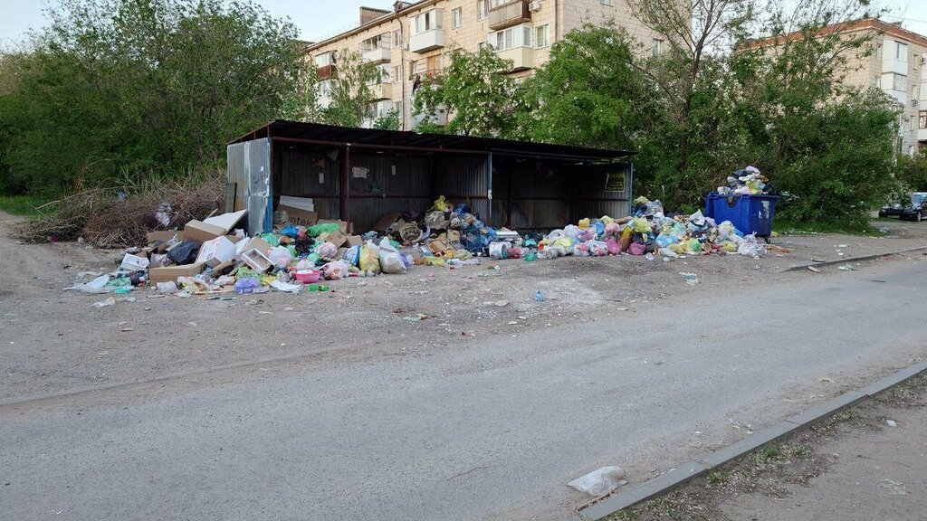 Çöp alanları Trash and garbage disposal area, Volgograd, foto