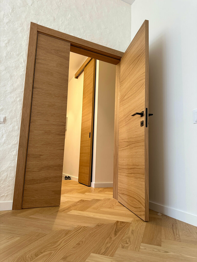 Kapılar AlpinaWood, Saint‑Petersburg, foto