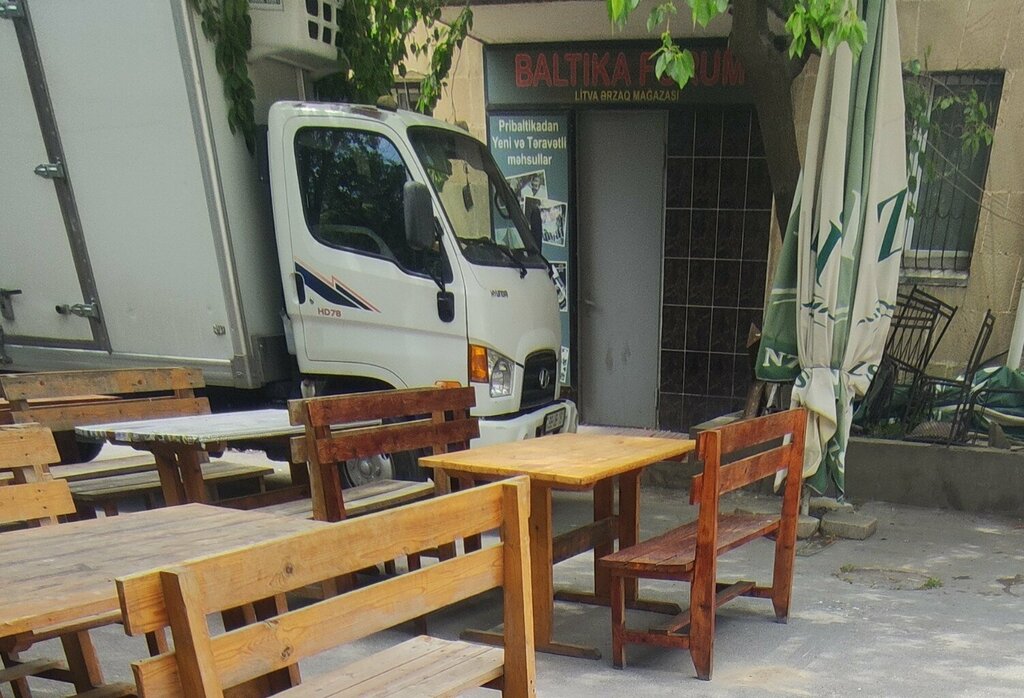 Yönetim ofisi Baltika-Forum, Bakü, foto