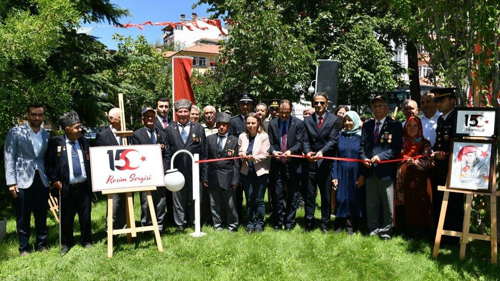 Devlet kurumları ve bakanlıklar Demirci İlçe Milli Eğitim Müdürlüğü, Demirci, foto