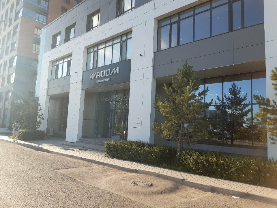 Otomobil satış galerileri Wroom Autohouse, Astana, foto