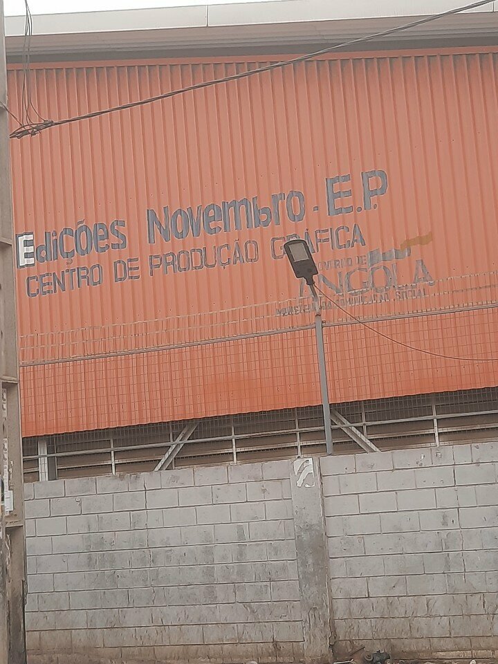 Grafik tasarımcılar Edições Novembro- E. P., Loanda, foto