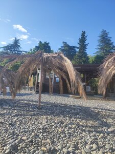Жёлтый занавес (Autonomous Republic of Abkhazia, Sukhumi, naberezhnaya Dioskurov), plaj  Suhum'dan