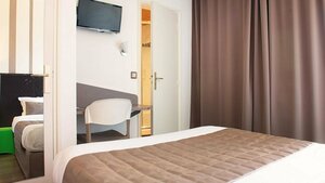 Hotel De Venise (Île-de-France, Paris-Orly Airport, Paris-Orly Terminal 4), otel  Paris'ten