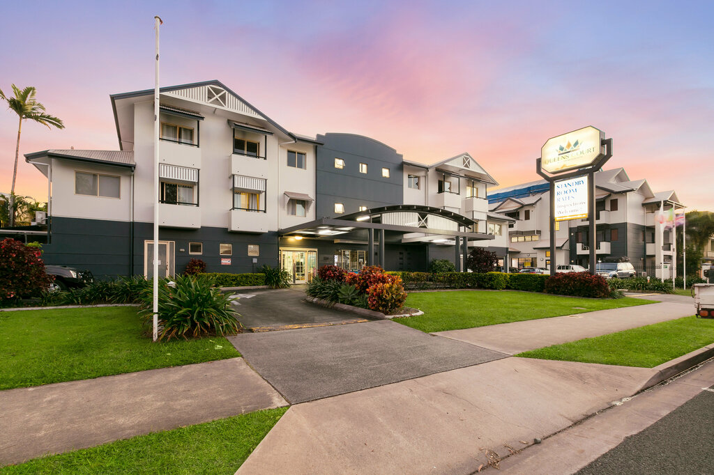 Otel Cairns Queens Court, Cairns, foto