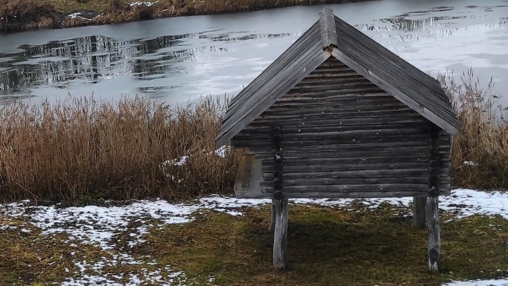 Turistik yerler Амбар на сваях, Suzdal, foto